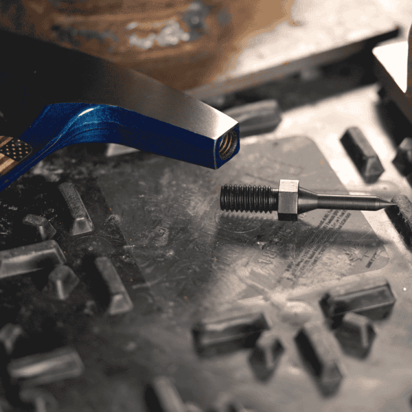 Welding Chipping Hammer with Replaceable Tips - Estwing